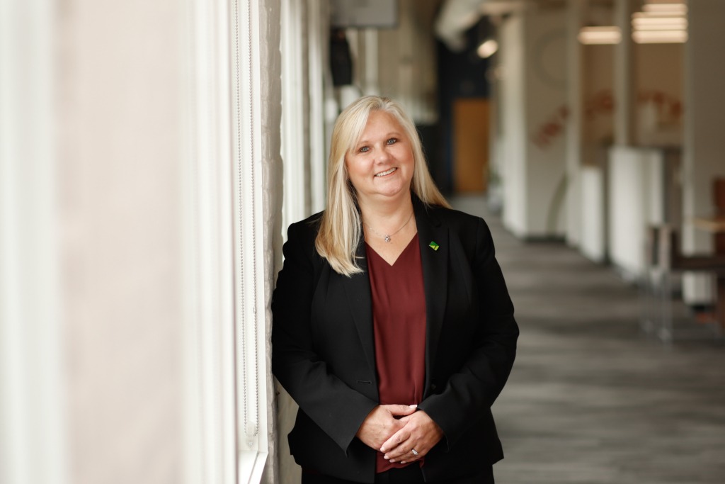 Meet the Banker: Cindy Saucier - Country Bank- Made To Make A Difference